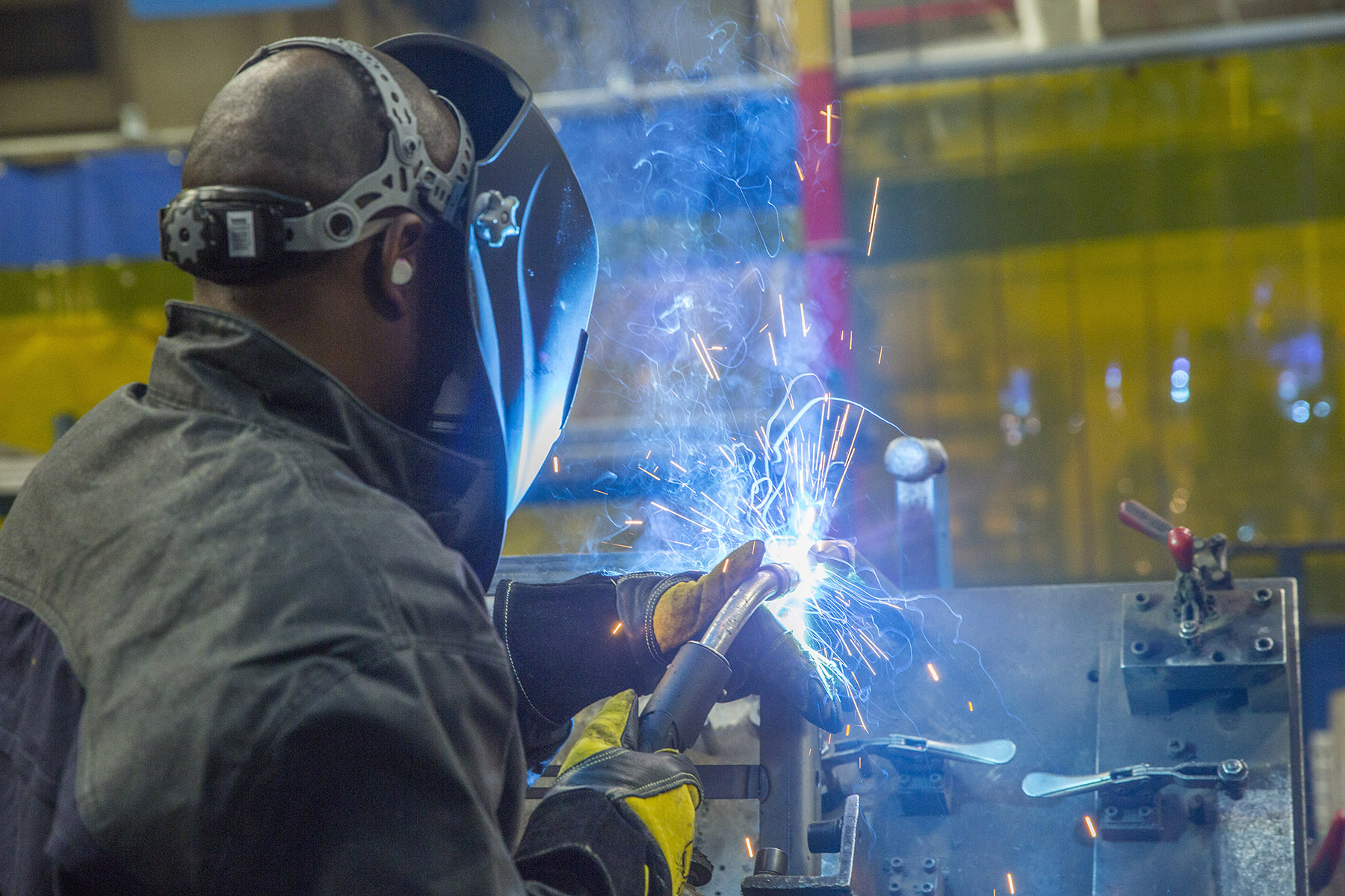 Tips for Choosing a Solid Wire for Welding Applications - Hobart Brothers